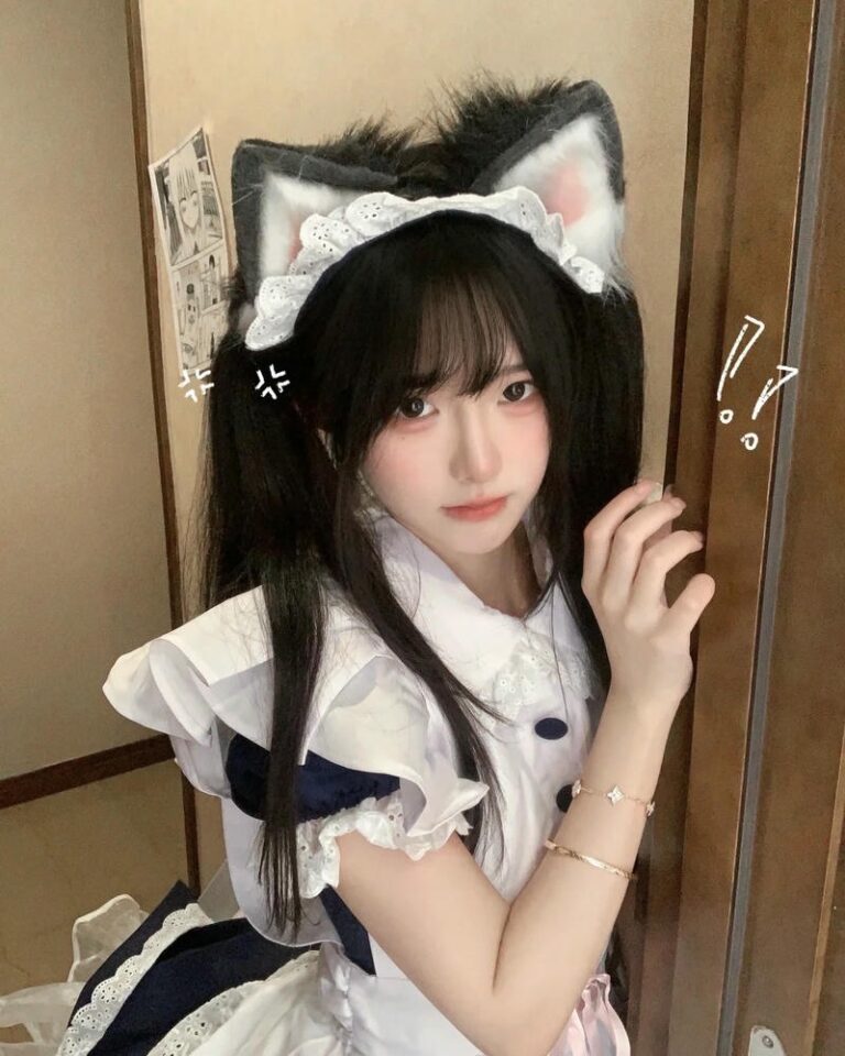 99+ ảnh cosplay hầu gái gợi cảm quyến rũ sexy đầy cuốn hút